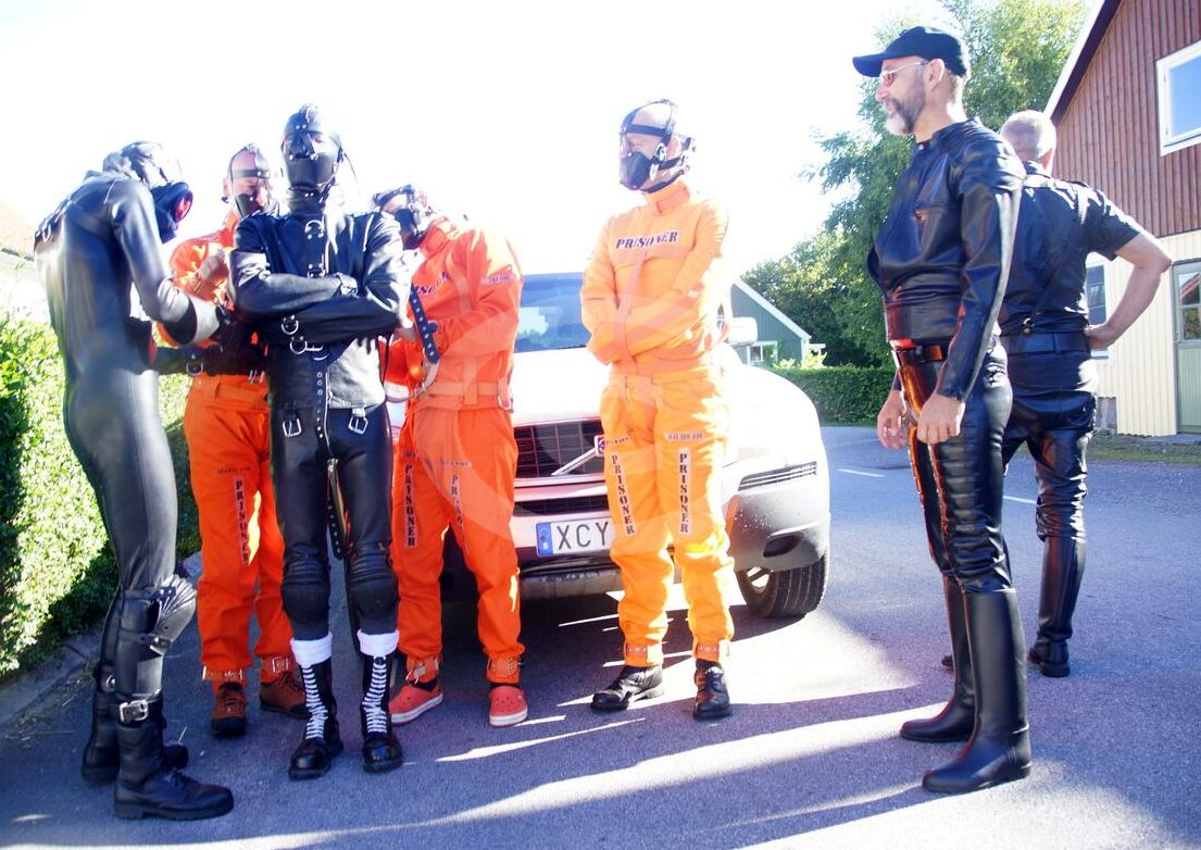 Kundenfotos - Zwangsjacken, Zwangsjacke, straightjacket, straitjackets